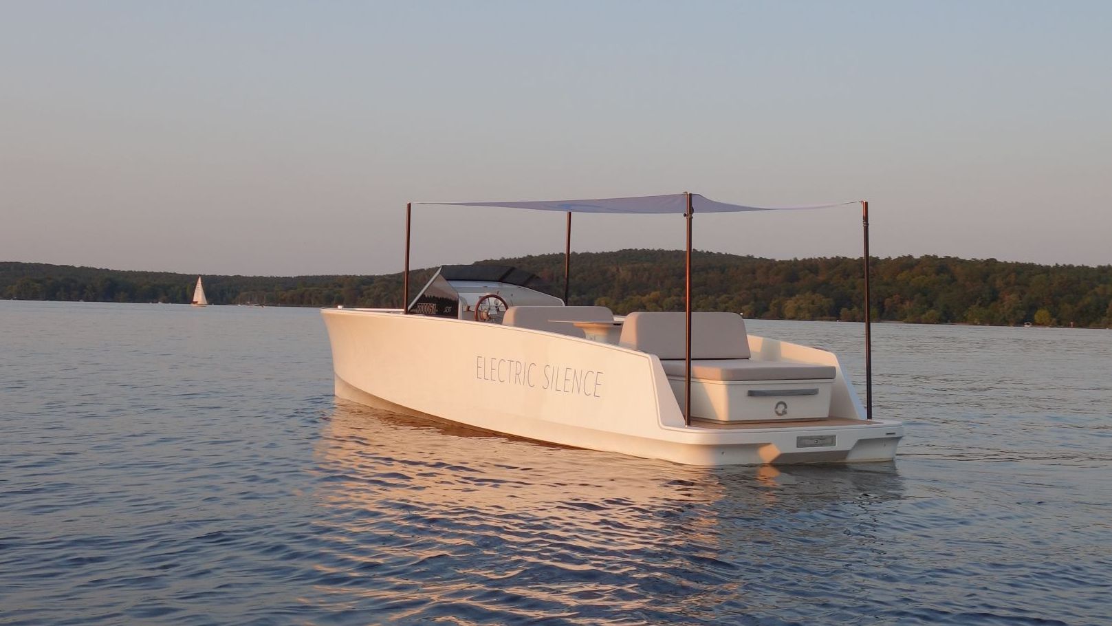 PureVolt Yachts - electric motor boats, daycruiser, yachts, buy ...