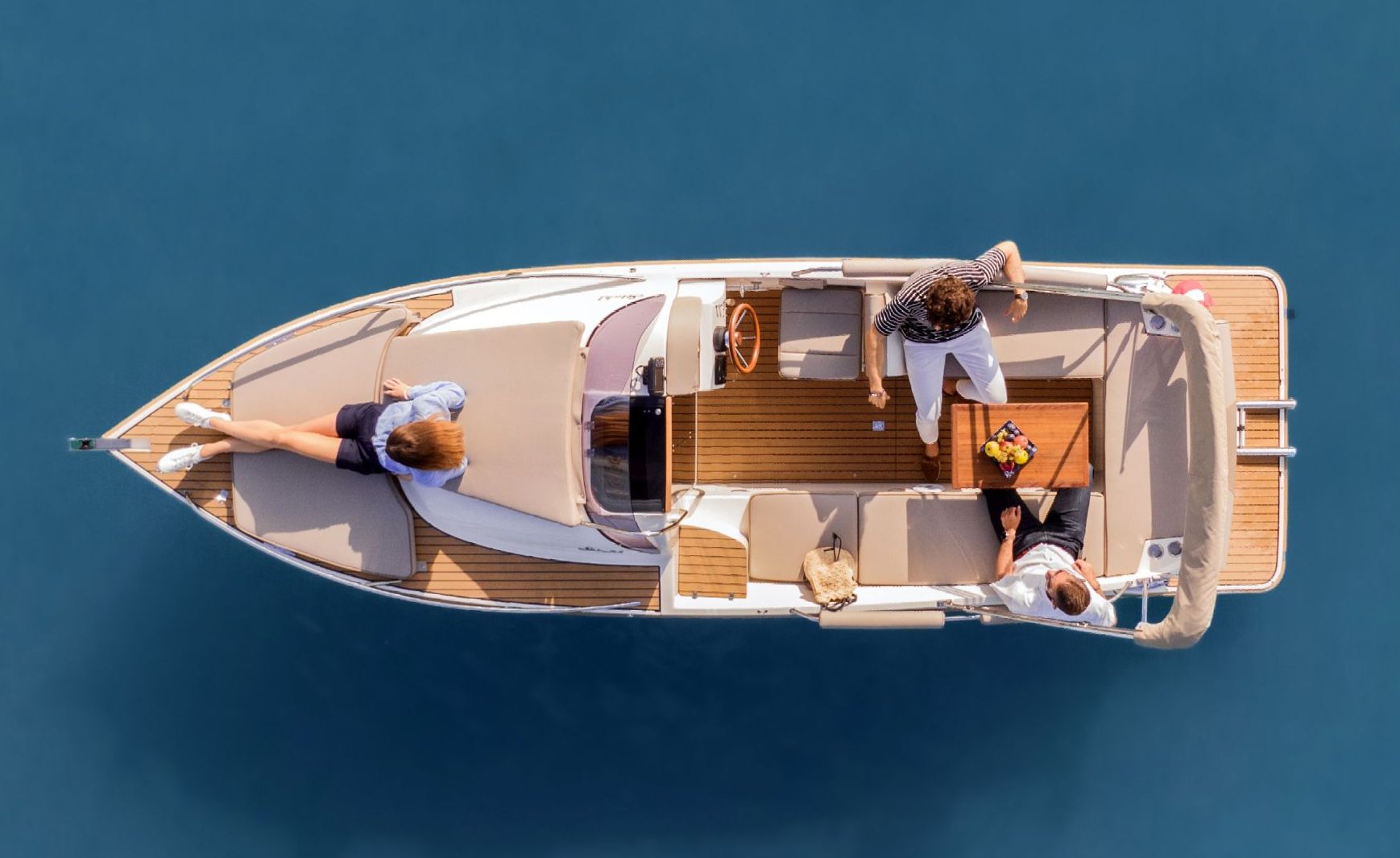 PureVolt Yachts - praktische Elektroboote mit Kabine