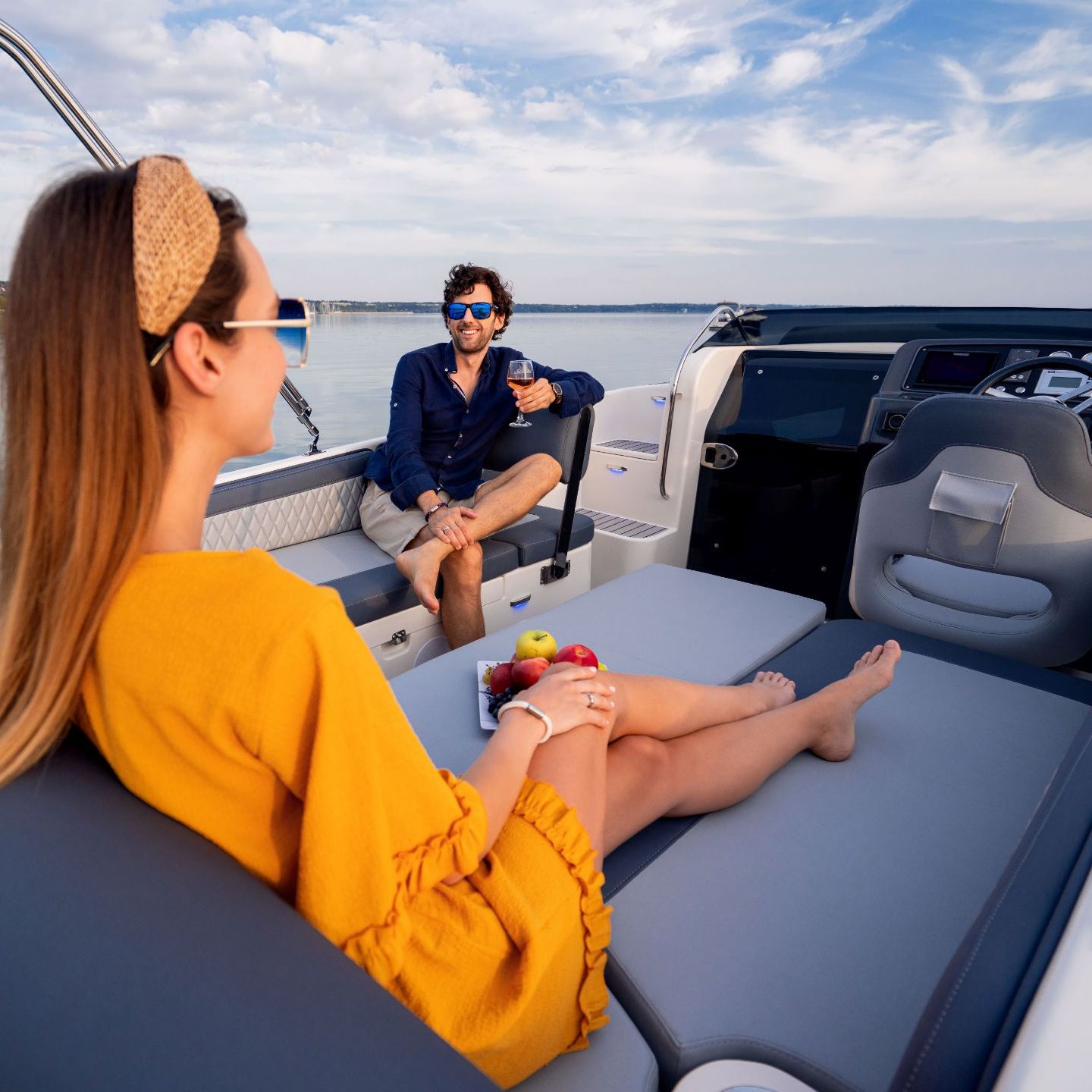 PureVolt Yachts - praktische Elektroboote mit Kabine